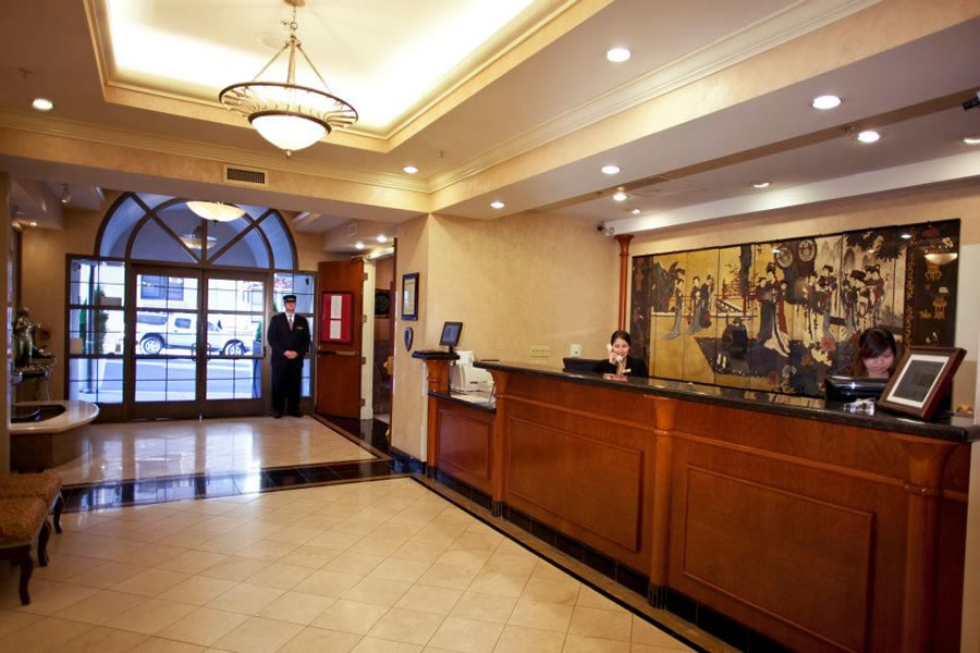 How to Find the Right Cash Management Solution for Your Hotel