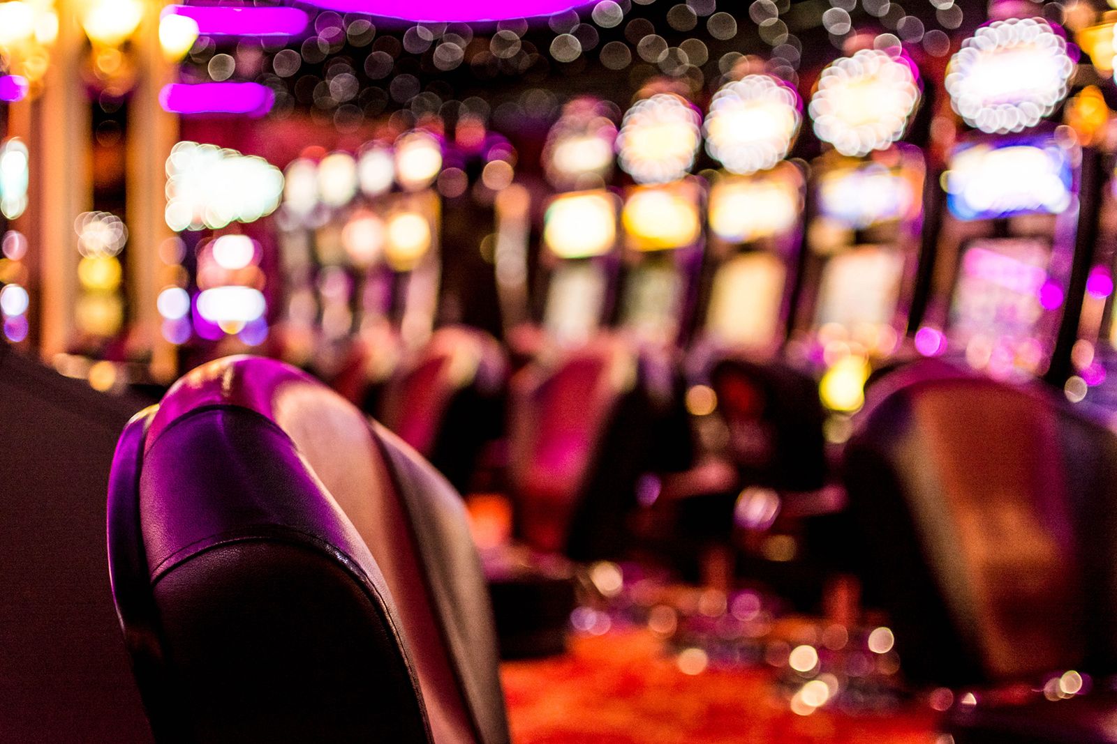 Use a Coin and Bank Note Recycling System to Manage Casino Floats